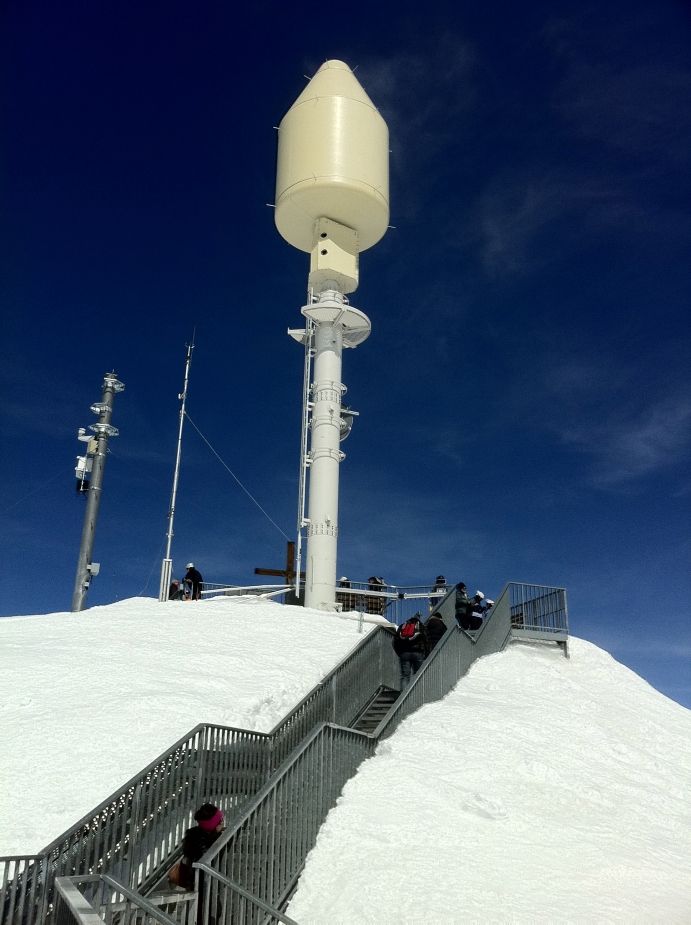 Inside Radome / AO-Journal p336 #2